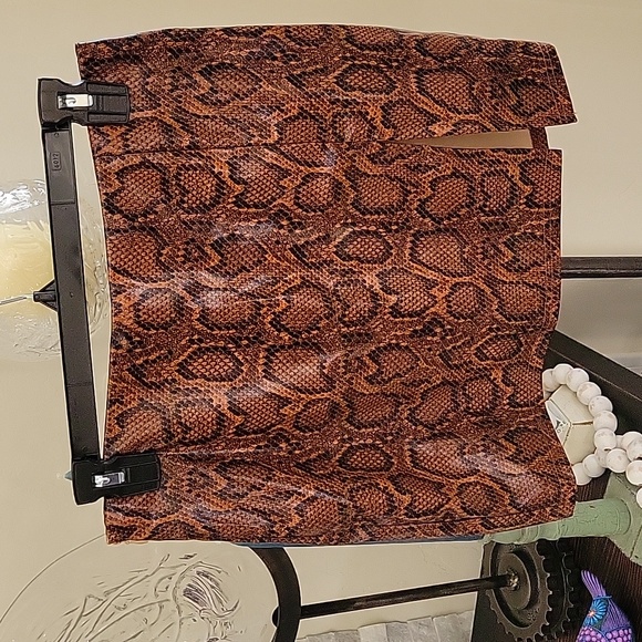 SHEIN | Skirts | Shein Faux Snake Skin Mini Skirt Front Slit Medium ...